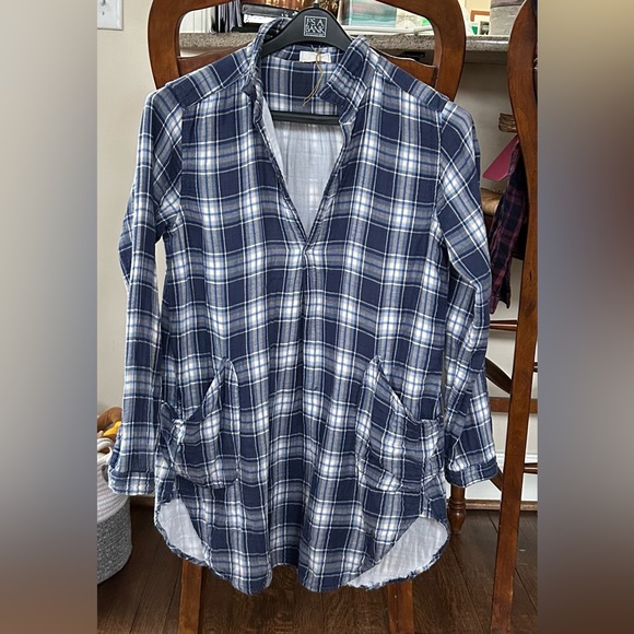 CP Shades | Tops | Cpshades Blue And White Plaid Flannel Tunic Gently ...